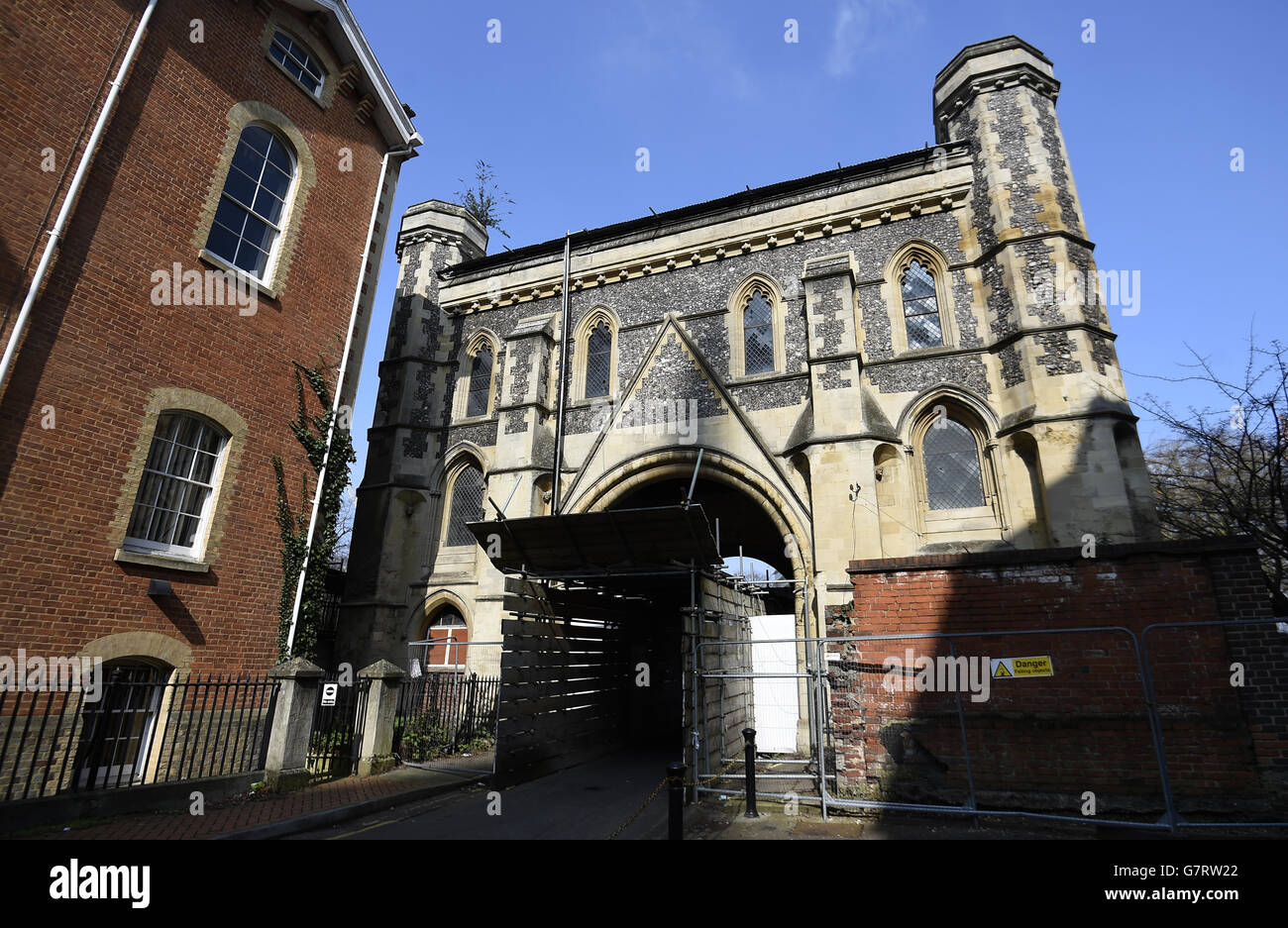 Reading Abbey Stock. General view of the old gateway to Reading Abbey ...