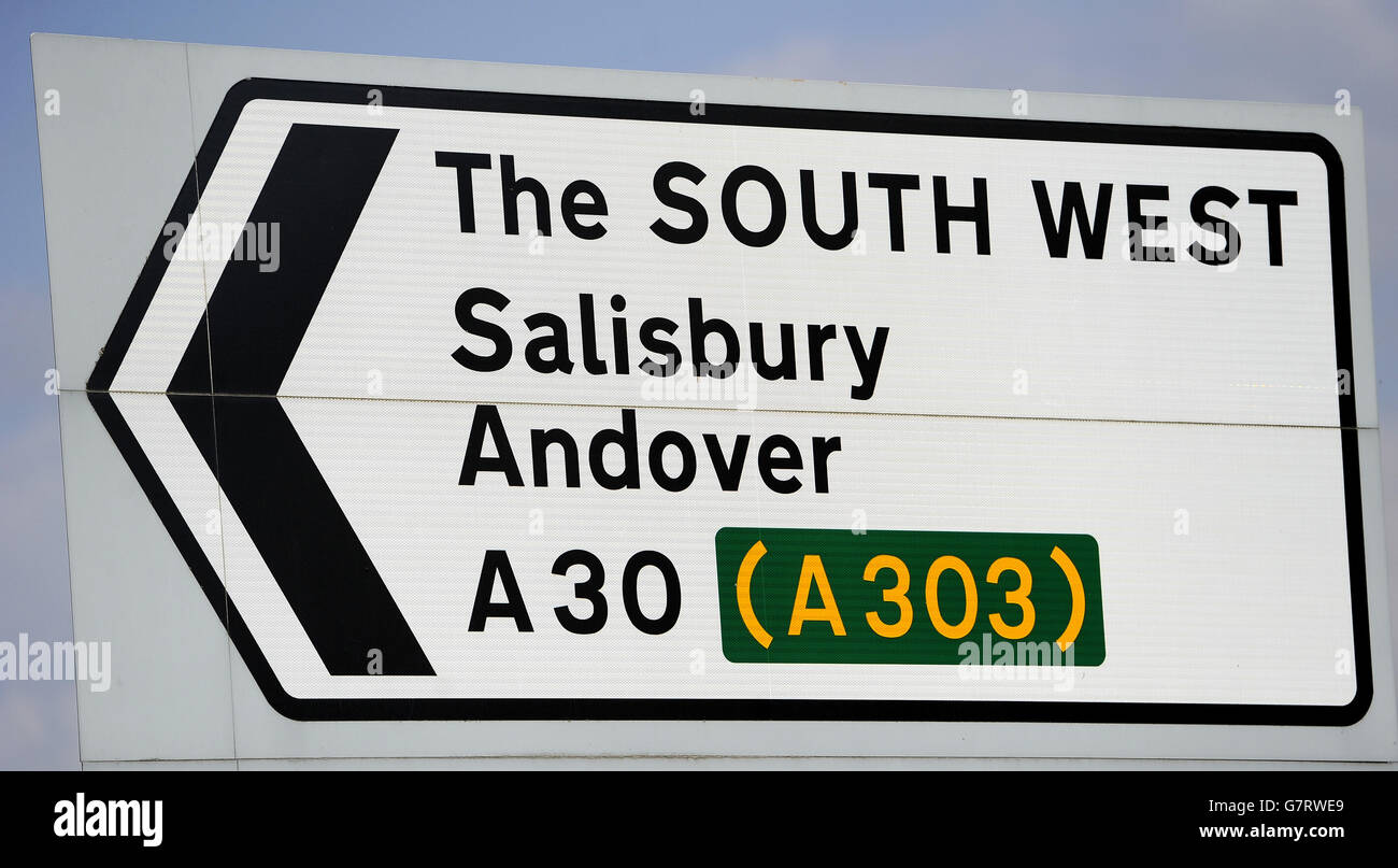A303 sign hi-res stock photography and images - Alamy