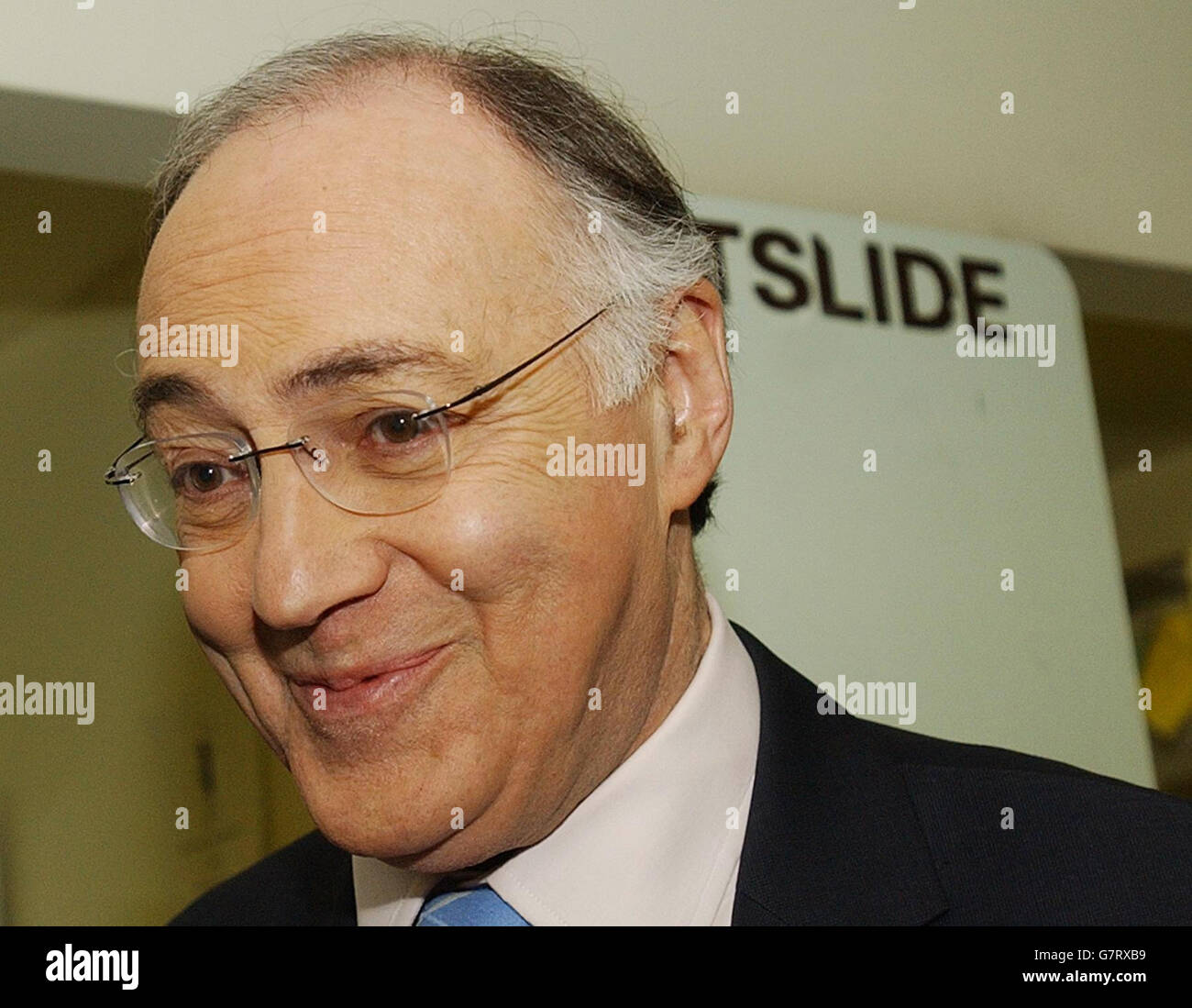 Politics head head shot smiling michael howard hi-res stock photography ...