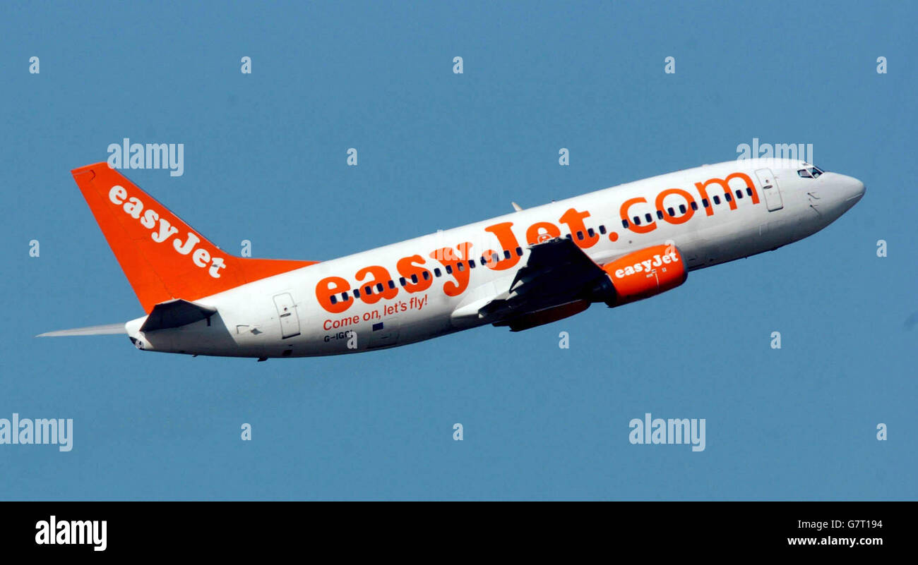 Stansted Airport Images. An easyJet Boeing 737 Stock Photo - Alamy