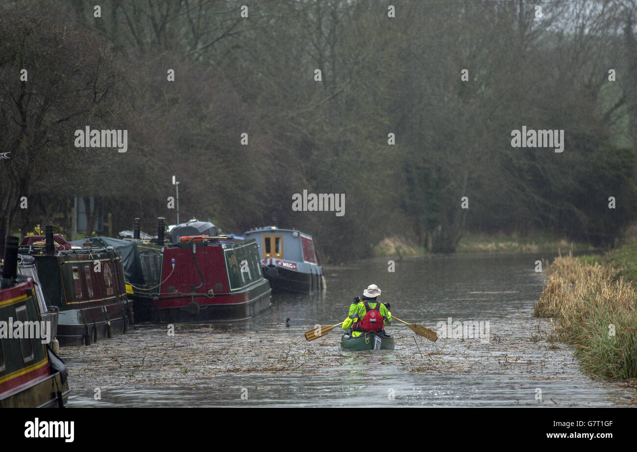 Devizes to Westminster International Canoe Race Stock Photo - Alamy