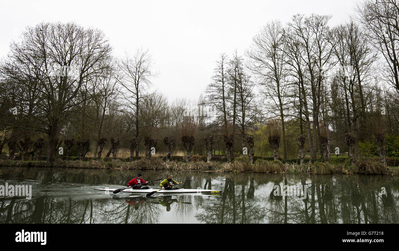Devizes to Westminster International Canoe Race Stock Photo - Alamy