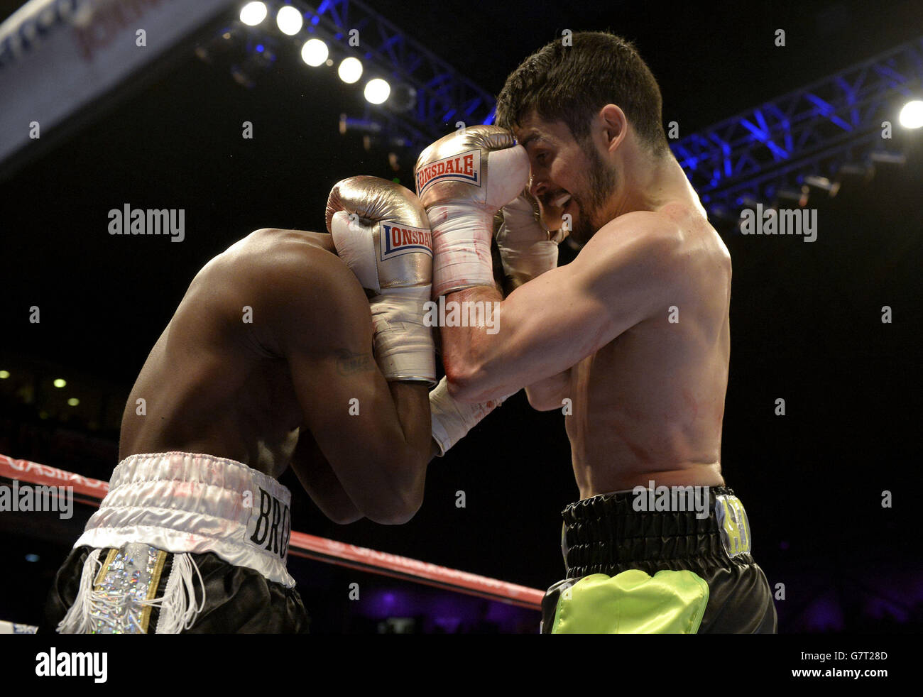 Boxing metro radio arena hi-res stock photography and images - Alamy