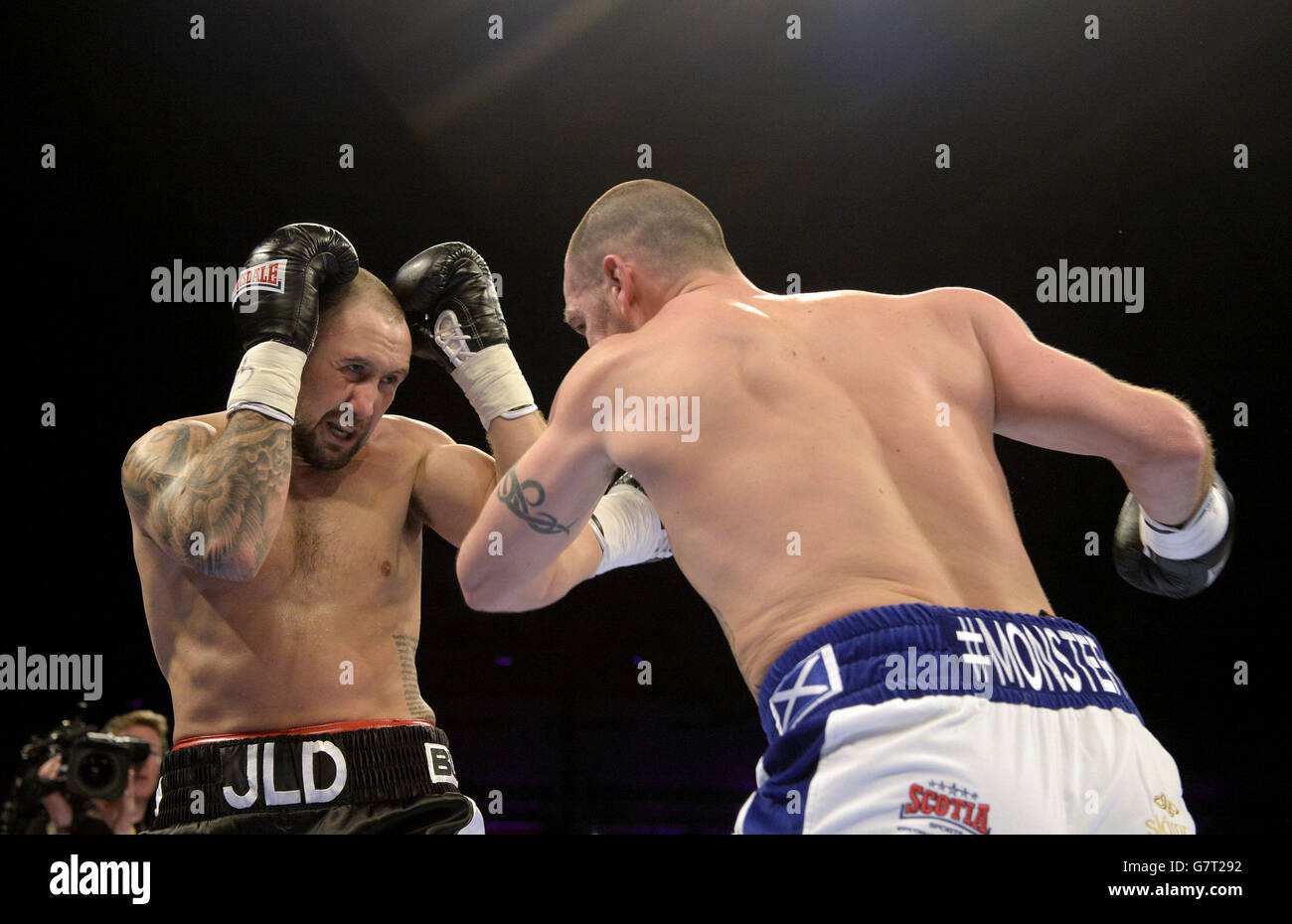 Jon-Lewis Dickinson (left) and Stephen Simmons during their WBC ...