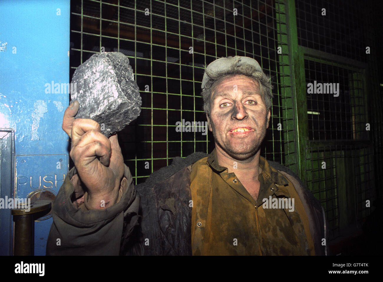 Industry mardy colliery closure rhondda hi-res stock photography and ...