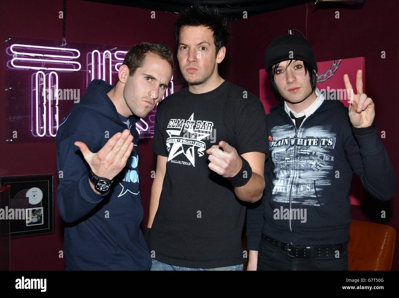 Simple plan band hi-res stock photography and images - Alamy