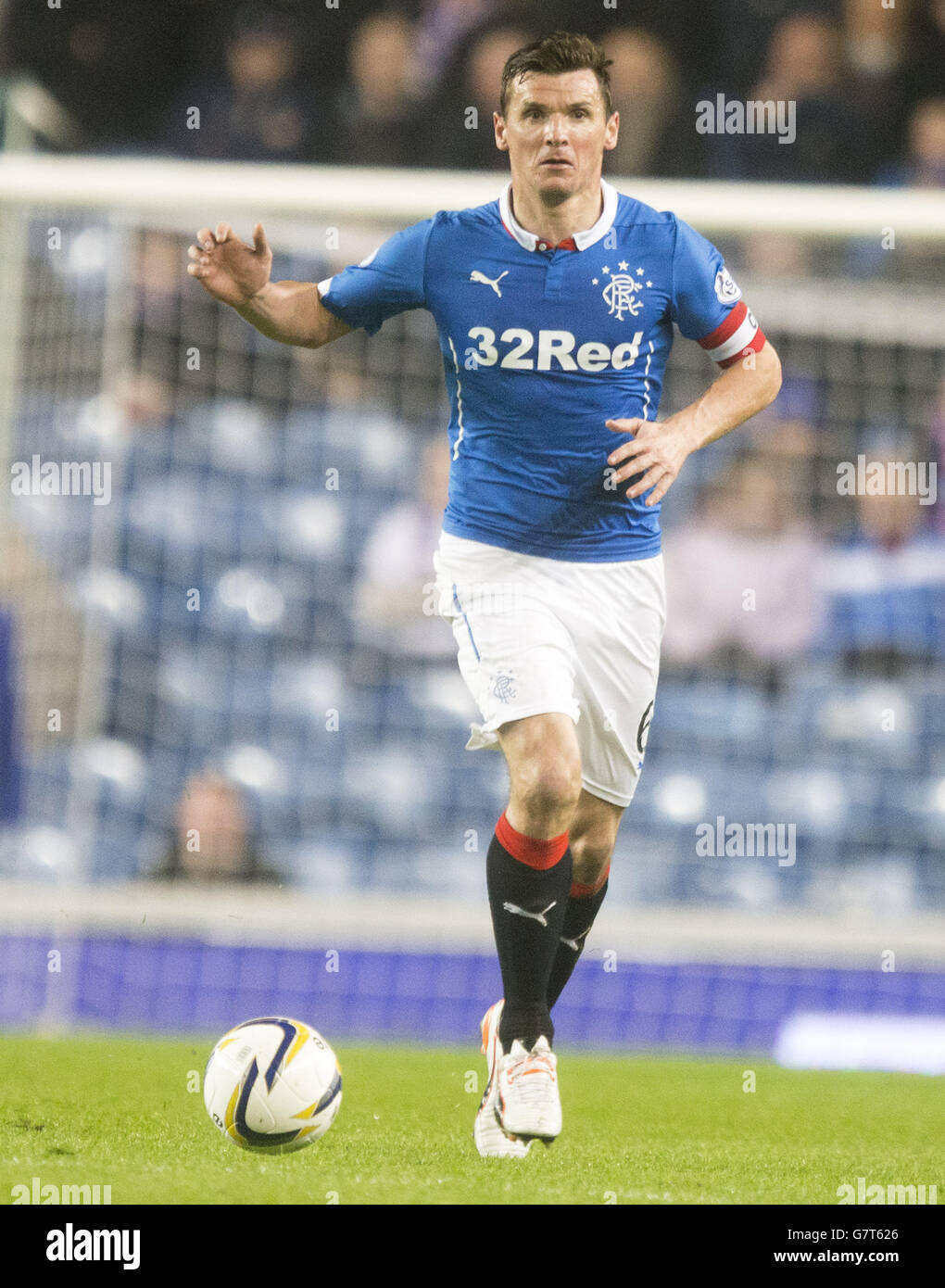 Alloa v rangers hi-res stock photography and images - Alamy Alloa v rangers hi-res stock photography and images - Alamy