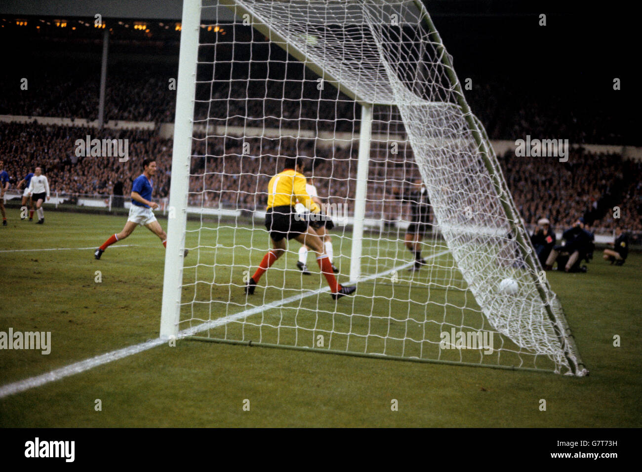 Soccer - FIFA World Cup England 1966 - Group One - England v France ...
