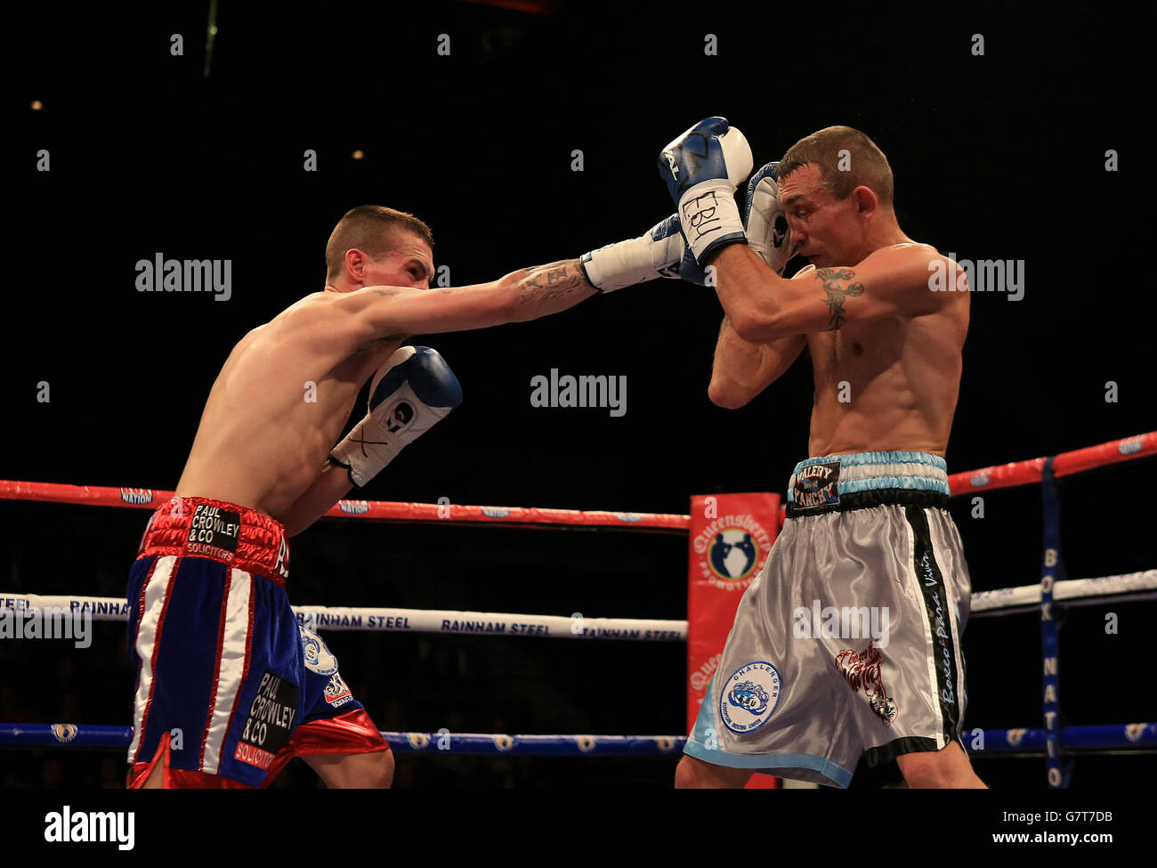 Mid length half boxing liverpool hi-res stock photography and images ...