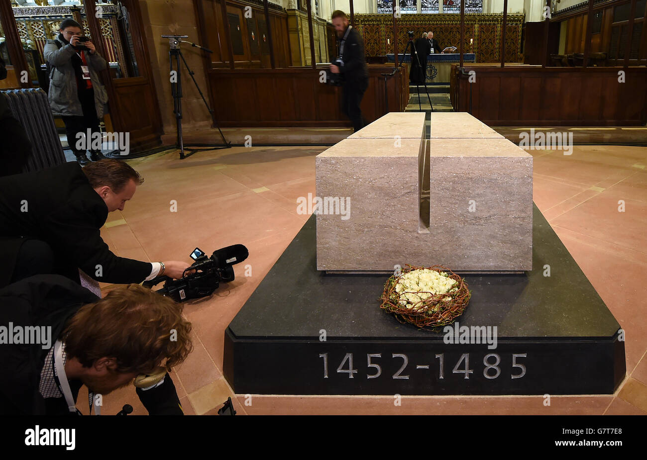 The completed stone tomb of Richard III in Leicester Cathedral ...