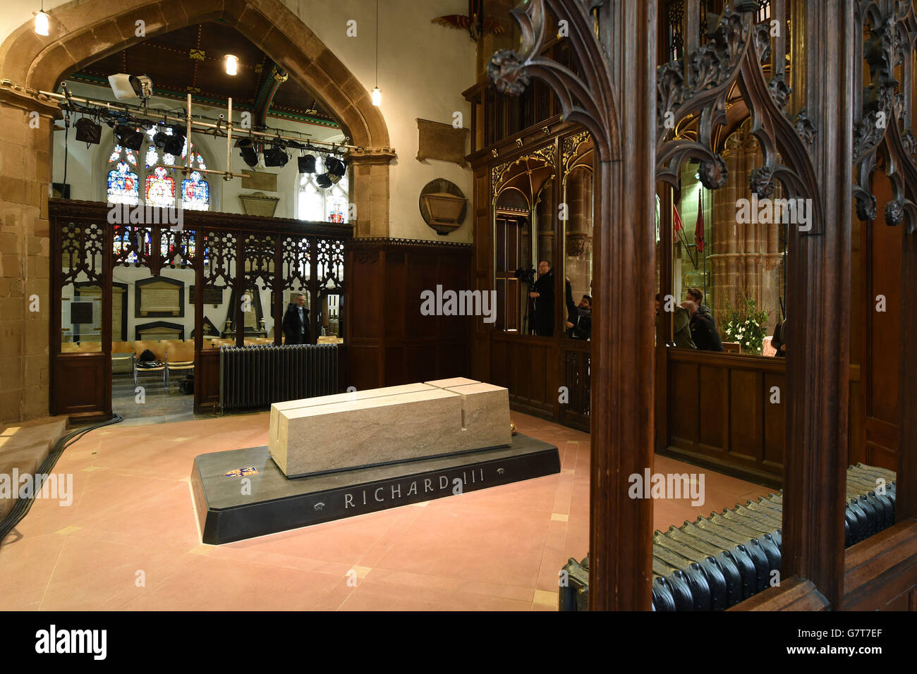 The completed stone tomb of Richard III in Leicester Cathedral ...