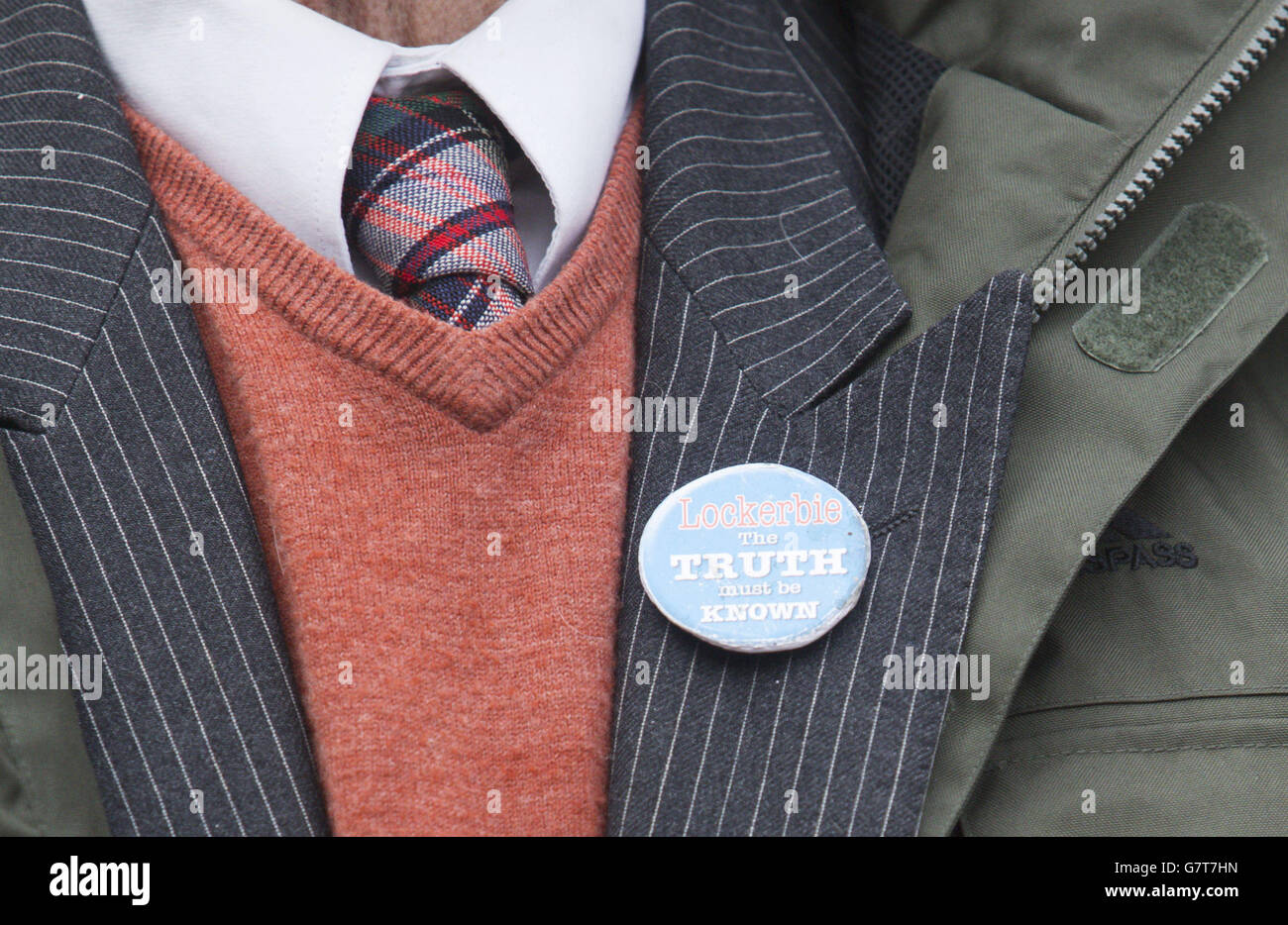 Close up badge worn by dr jim swire hi-res stock photography and images ...
