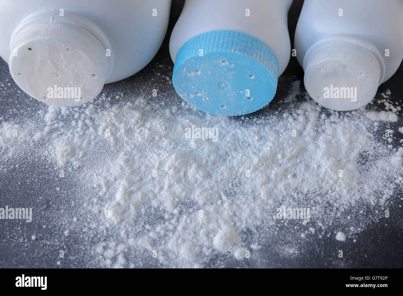 Talcum powder black hi-res stock photography and images - Alamy