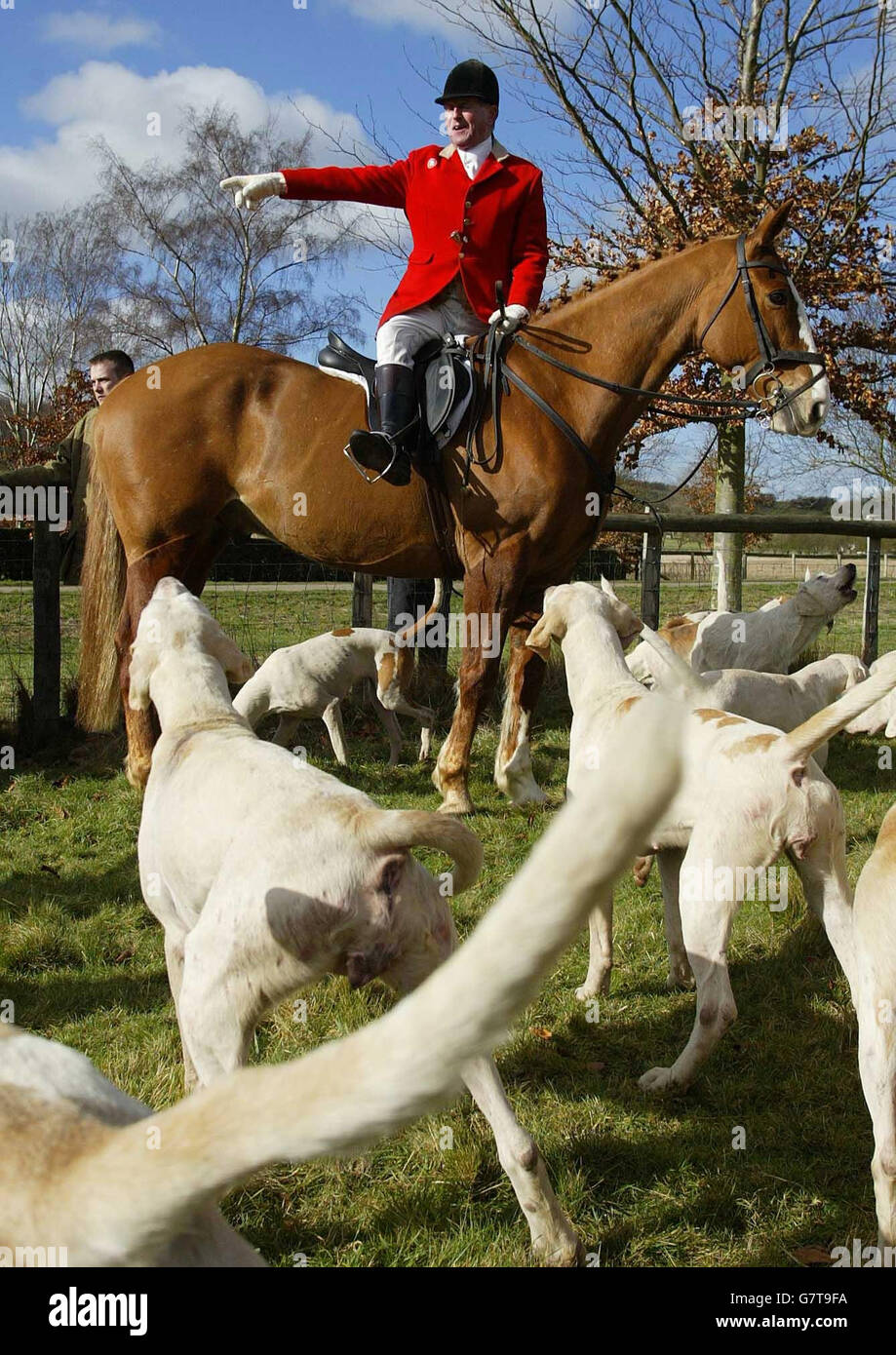 Fox hunting dress hi-res stock photography and images - Alamy