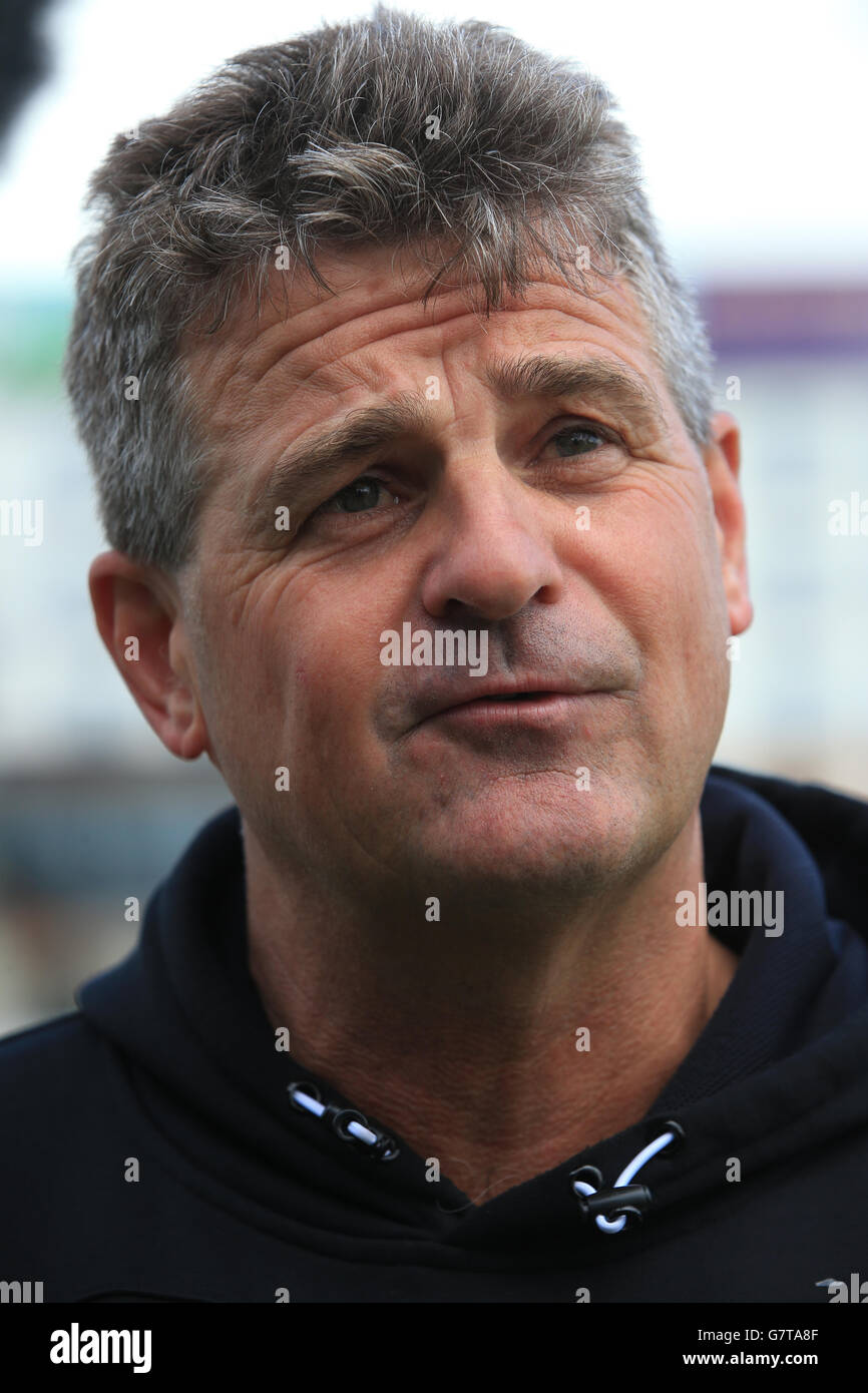 Lv county championship launch new road hi-res stock photography and ...