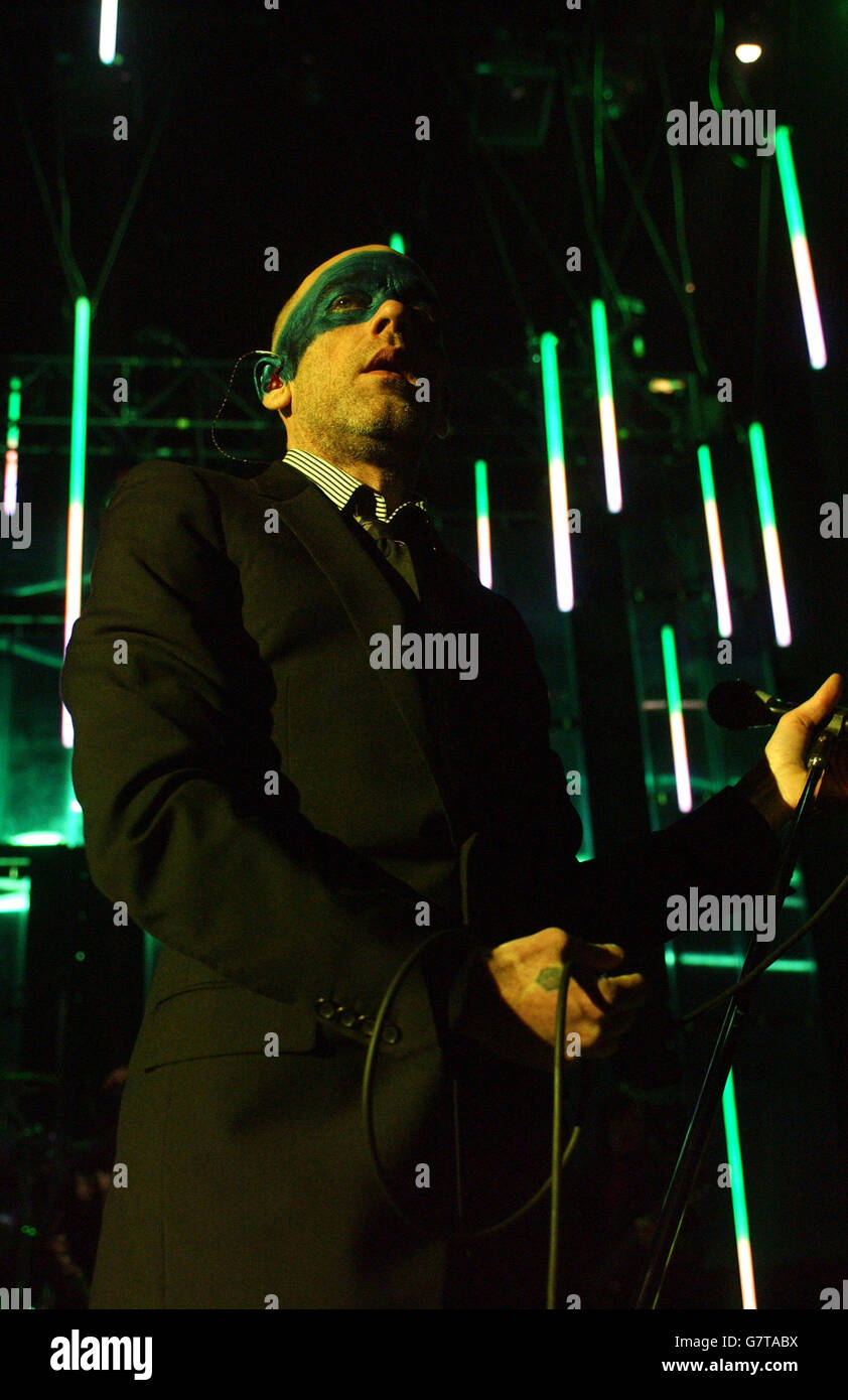 Rem band hi-res stock photography and images - Alamy