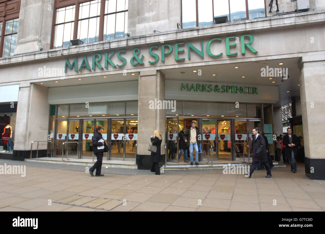 High Street Shops. A Marks and Spencer store on Oxford Street Stock Photo - Alamy
