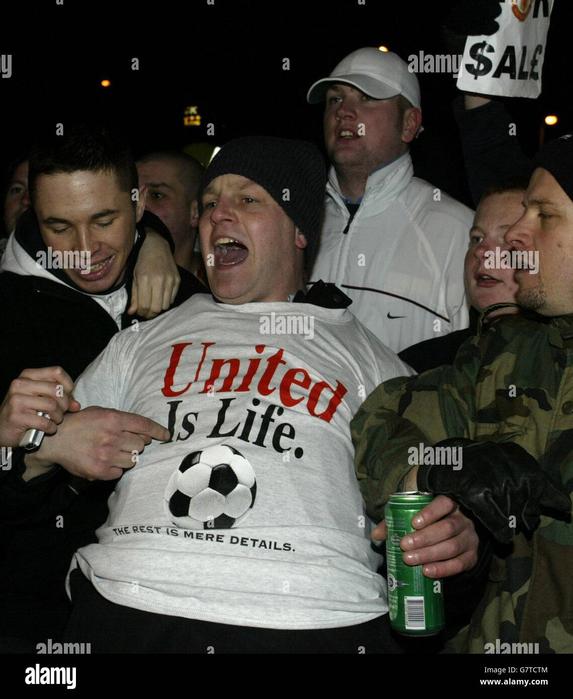 Soccer - UEFA Champions League - Round of 16 - First Leg - Manchester ...