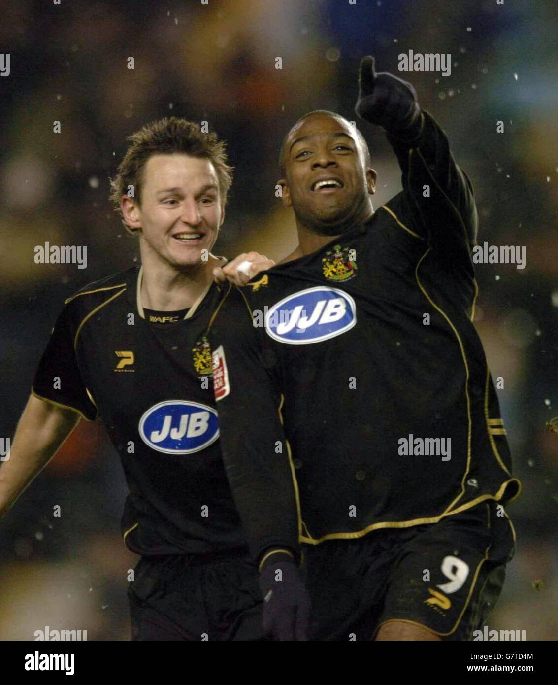 Sport football celebrating nathan ellington hi-res stock photography ...