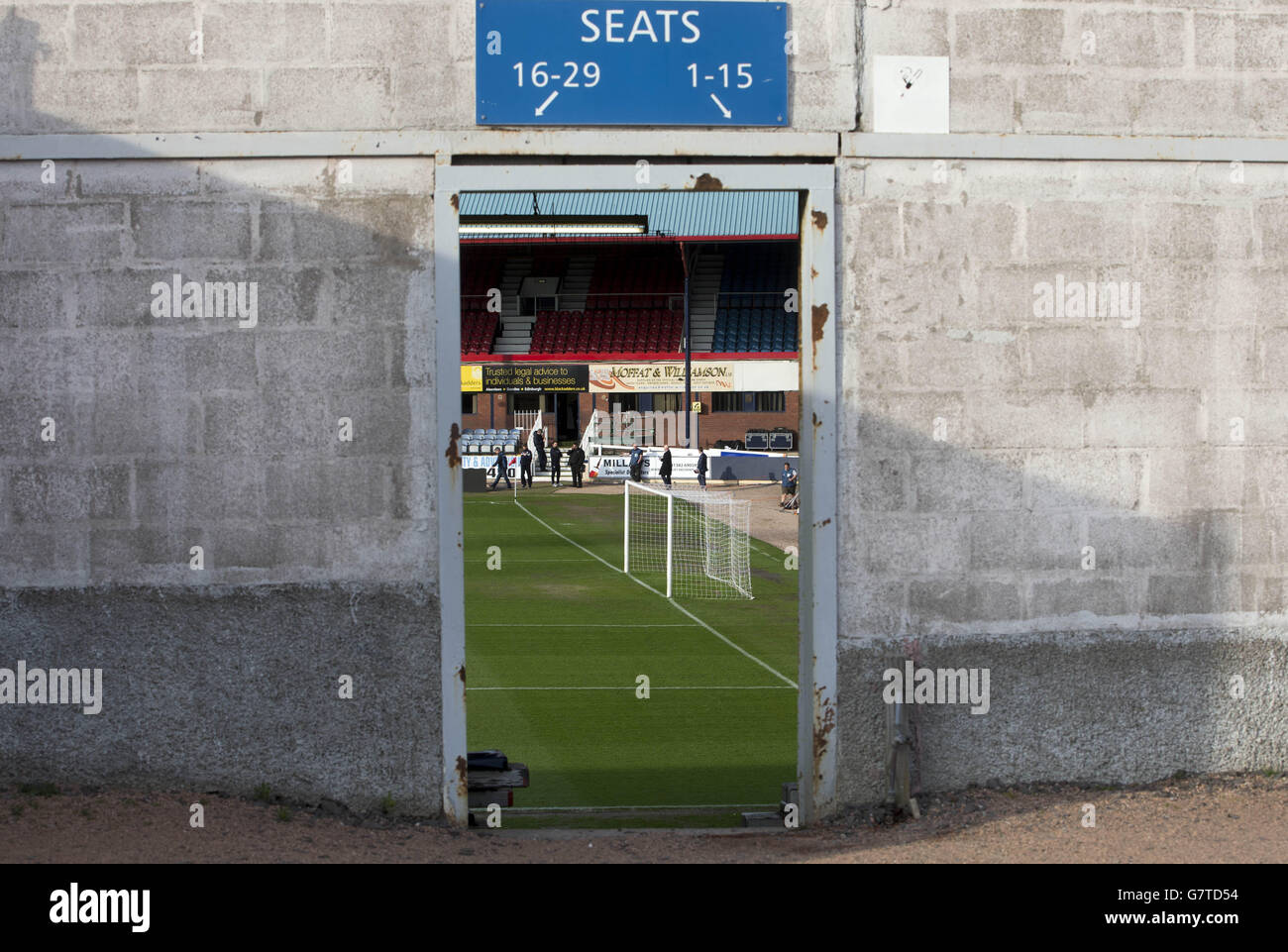 Dens park dundee gv hi-res stock photography and images - Alamy