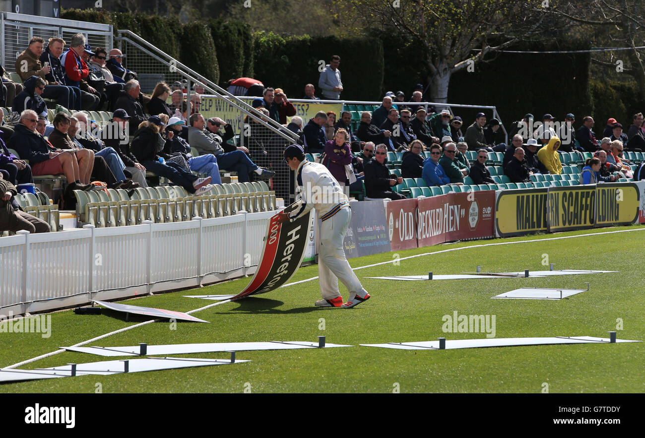 Jack brooks cricket hi-res stock photography and images - Alamy