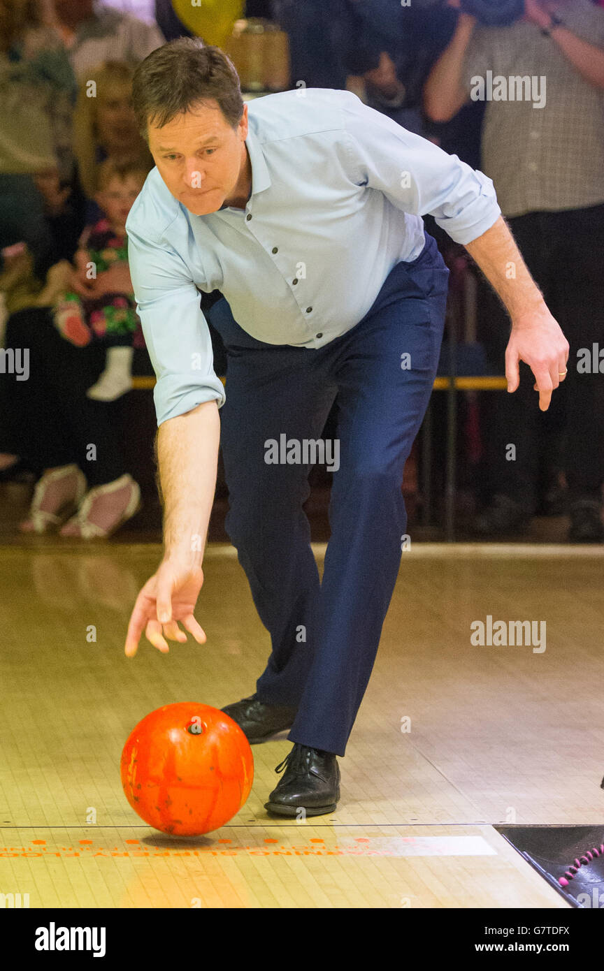 Essex ten pin bowling hi-res stock photography and images - Alamy