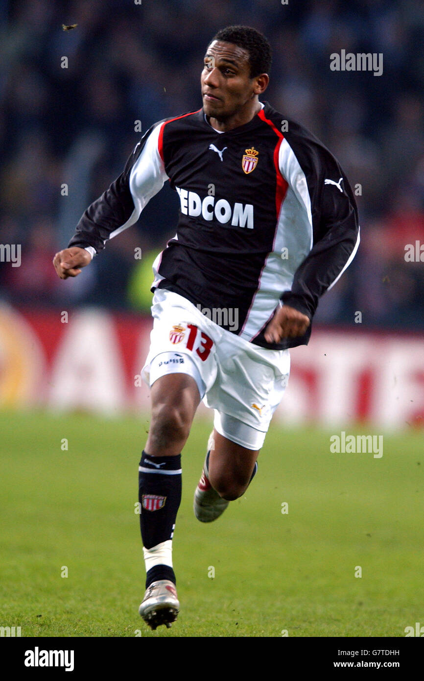 Philips stadium douglas maicon hi-res stock photography and images - Alamy