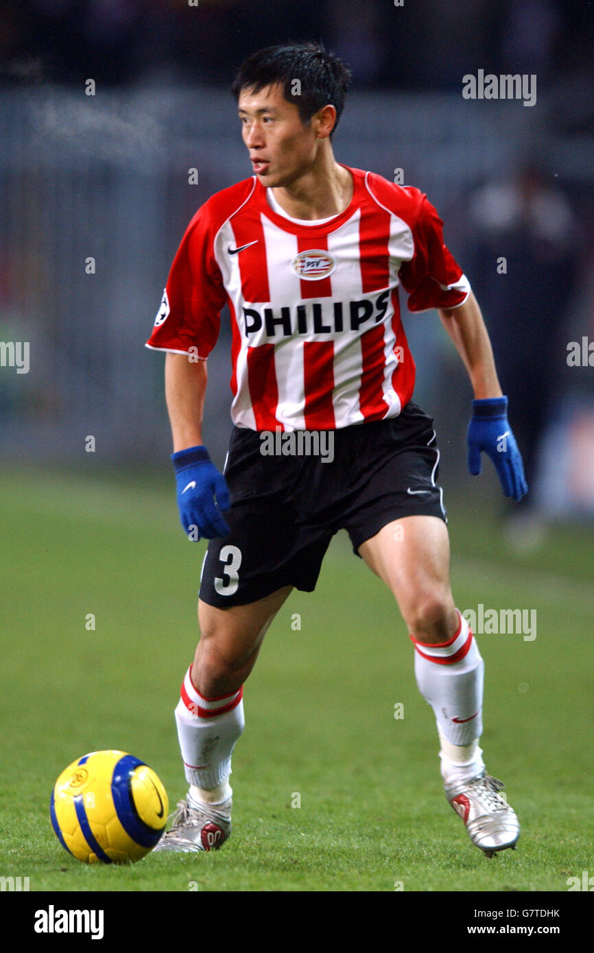 Soccer - UEFA Champions League - Round of 16 - First Leg - PSV ...