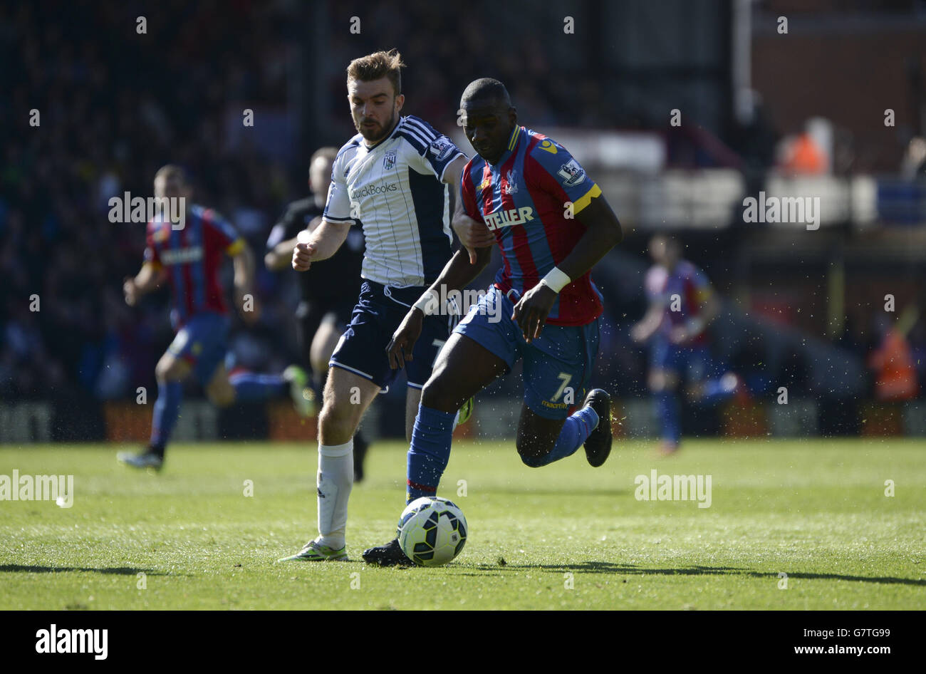 West Bromwich Albion's James Morrison challenges Crystal Palace's ...