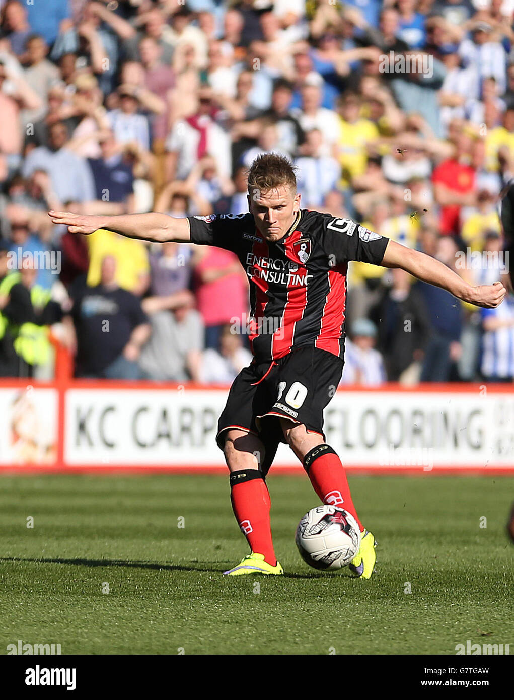 AFC Bournemouth's Matt Ritchie scores his sides second goal during the ...