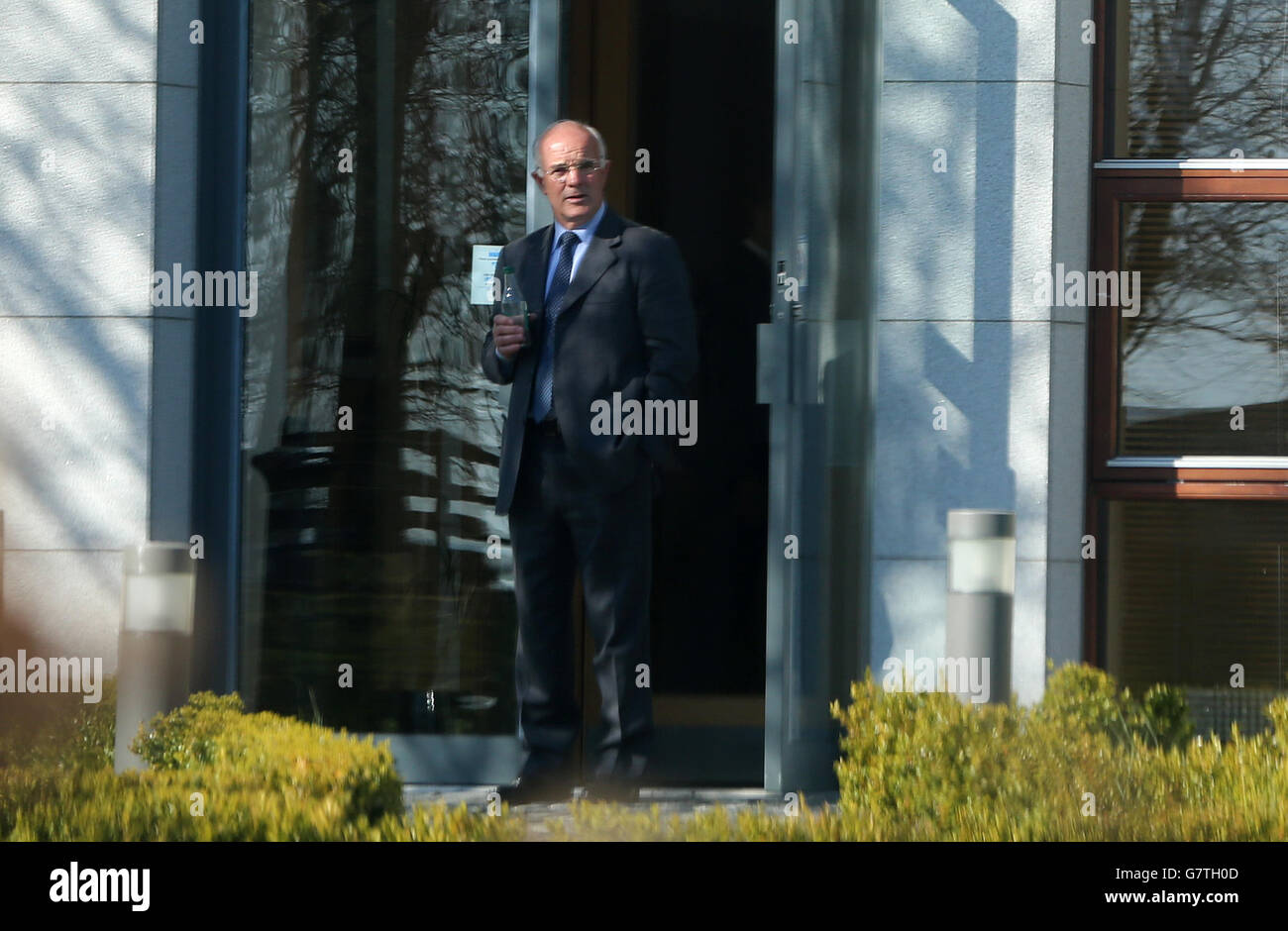 Ted walsh horse hi-res stock photography and images - Alamy