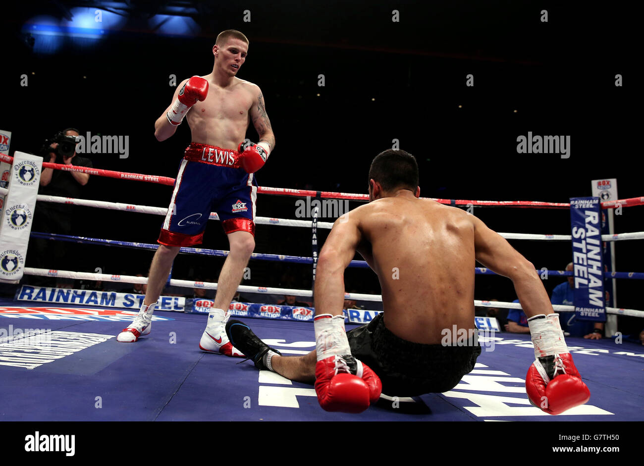 Boxing - Liverpool Echo Arena Stock Photo - Alamy