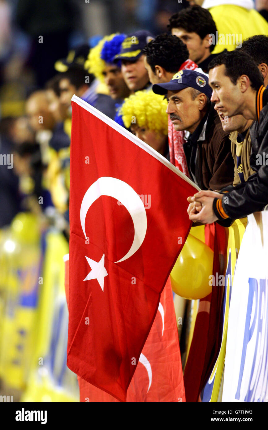 Fenerbahce fans with a turkey flag hi-res stock photography and images ...