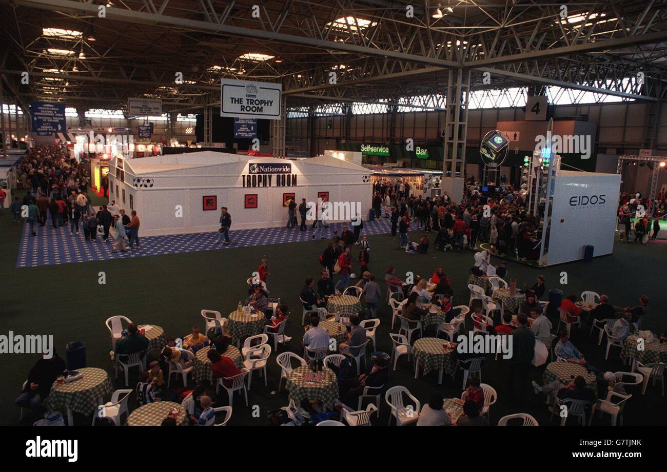 Soccer match of the day exhibition hi-res stock photography and images ...