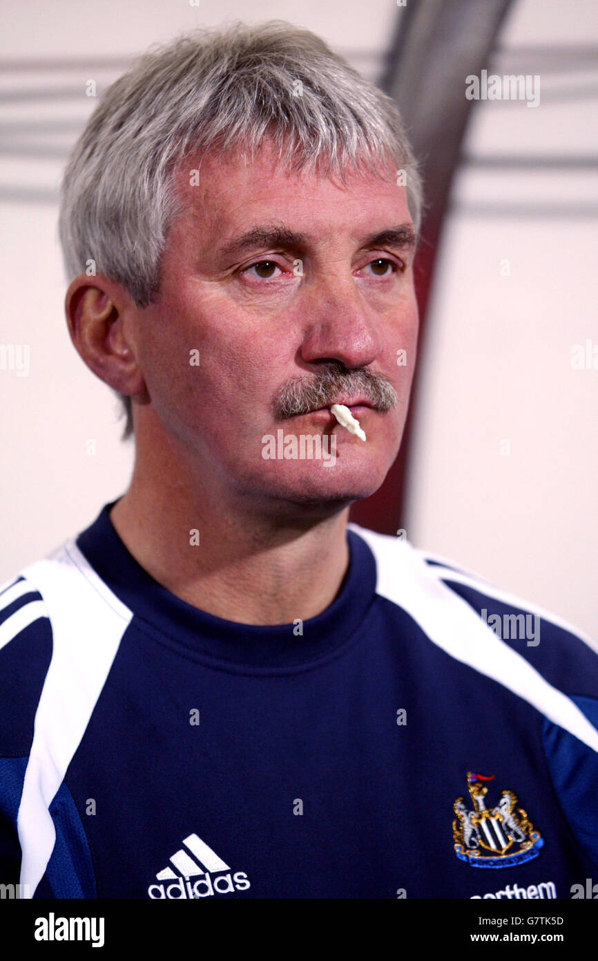 Terry mcdermott european cup hi-res stock photography and images - Alamy