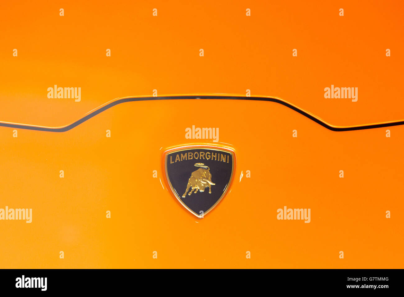 Lamborghini logo hi-res stock photography and images - Alamy