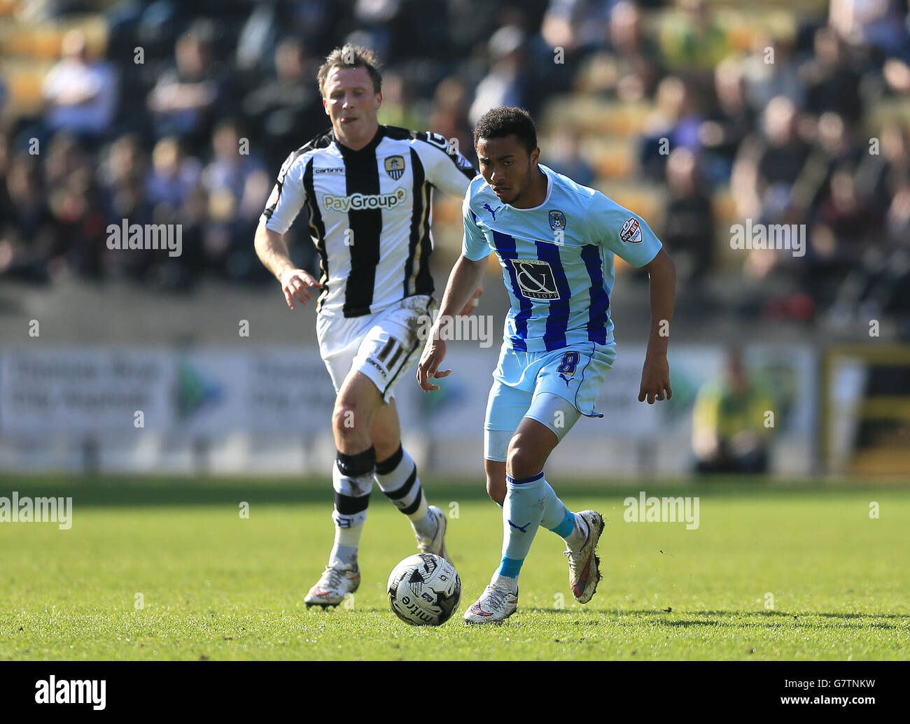 Notts County's Garry Thompson (left) and Coventry City's Grant Ward ...