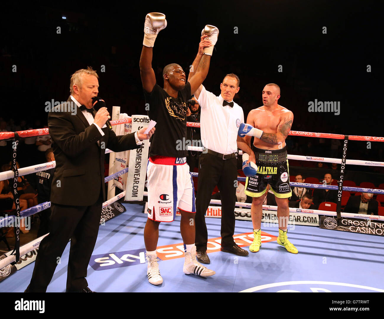 Boxing - First Direct Arena. Isaac Chamberlain (left) celebrates ...
