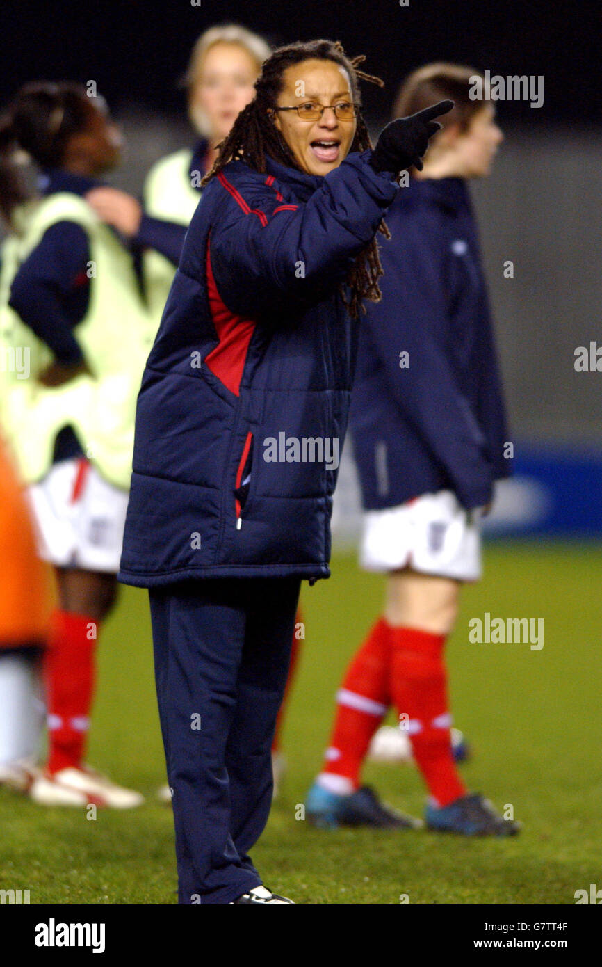 Soccer - Women's International Friendly - England v Italy - National ...