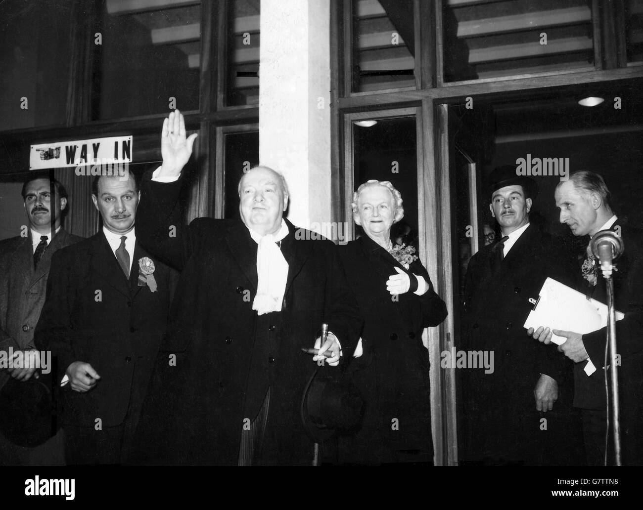 Winston churchill cigar hi-res stock photography and images - Alamy