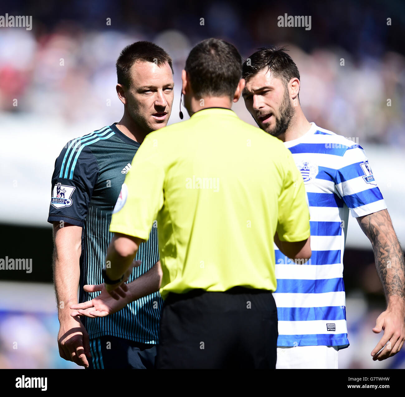Referee Andre Marriner speaks with Chelsea's John Terry (left Stock ...