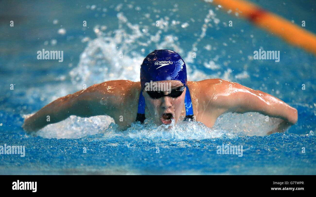 During the heats for the womens 200m butterfly hi-res stock photography ...
