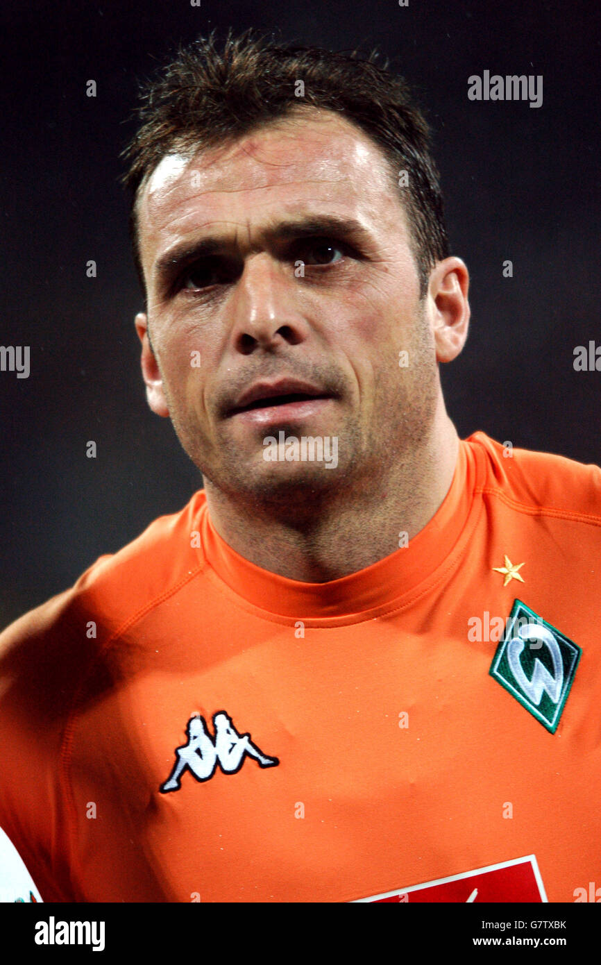 Soccer - UEFA Champions League - Round of 16 - First Leg - Werder ...