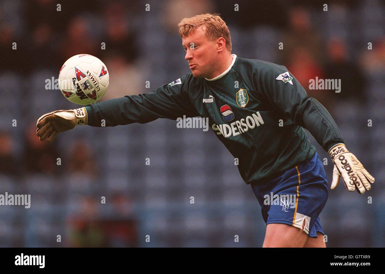 Sheffield wednesday v wimbledon hi-res stock photography and images - Alamy