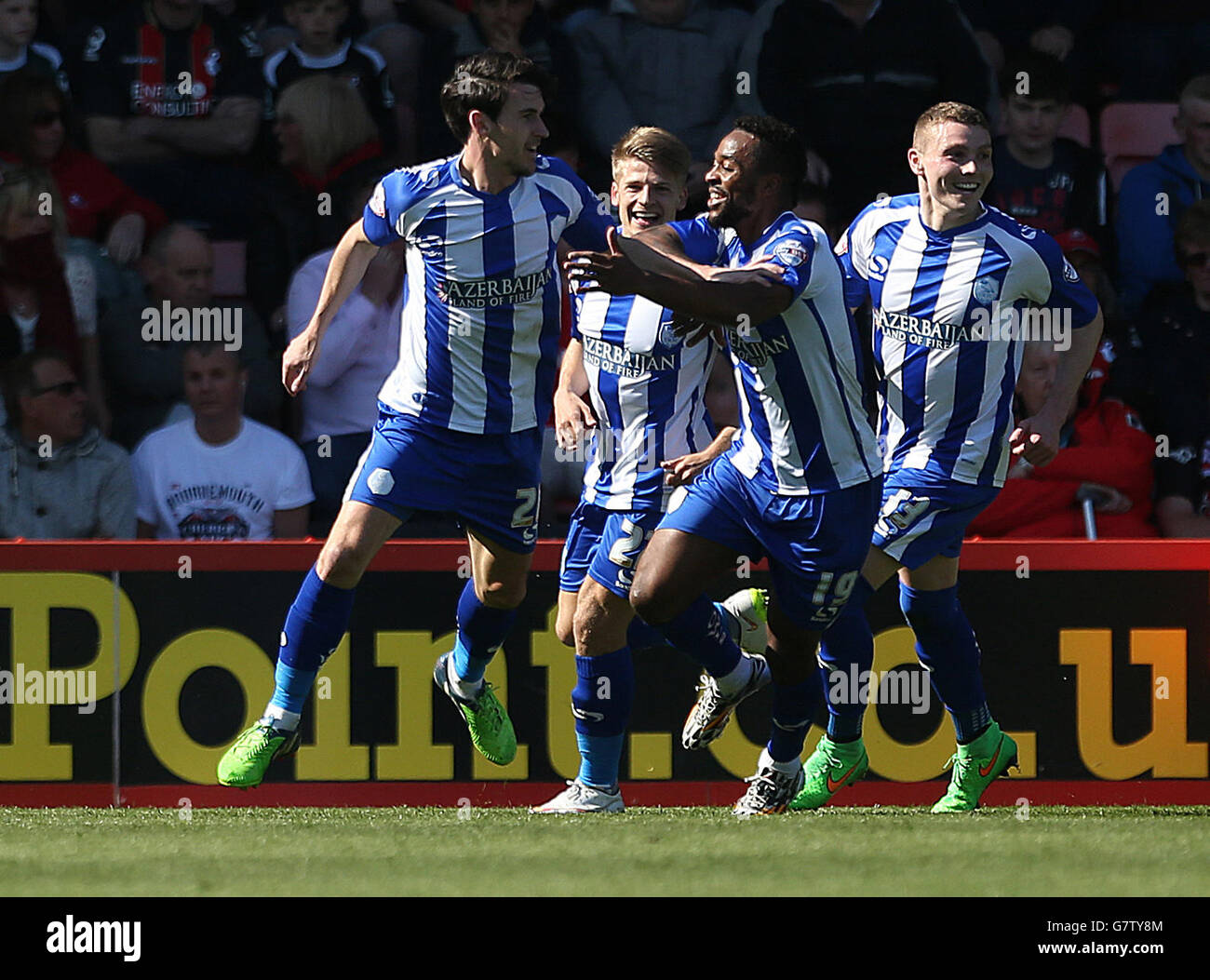 Sheffield Wednesday's Kieran Lee (left) celebrates scoring his sides ...