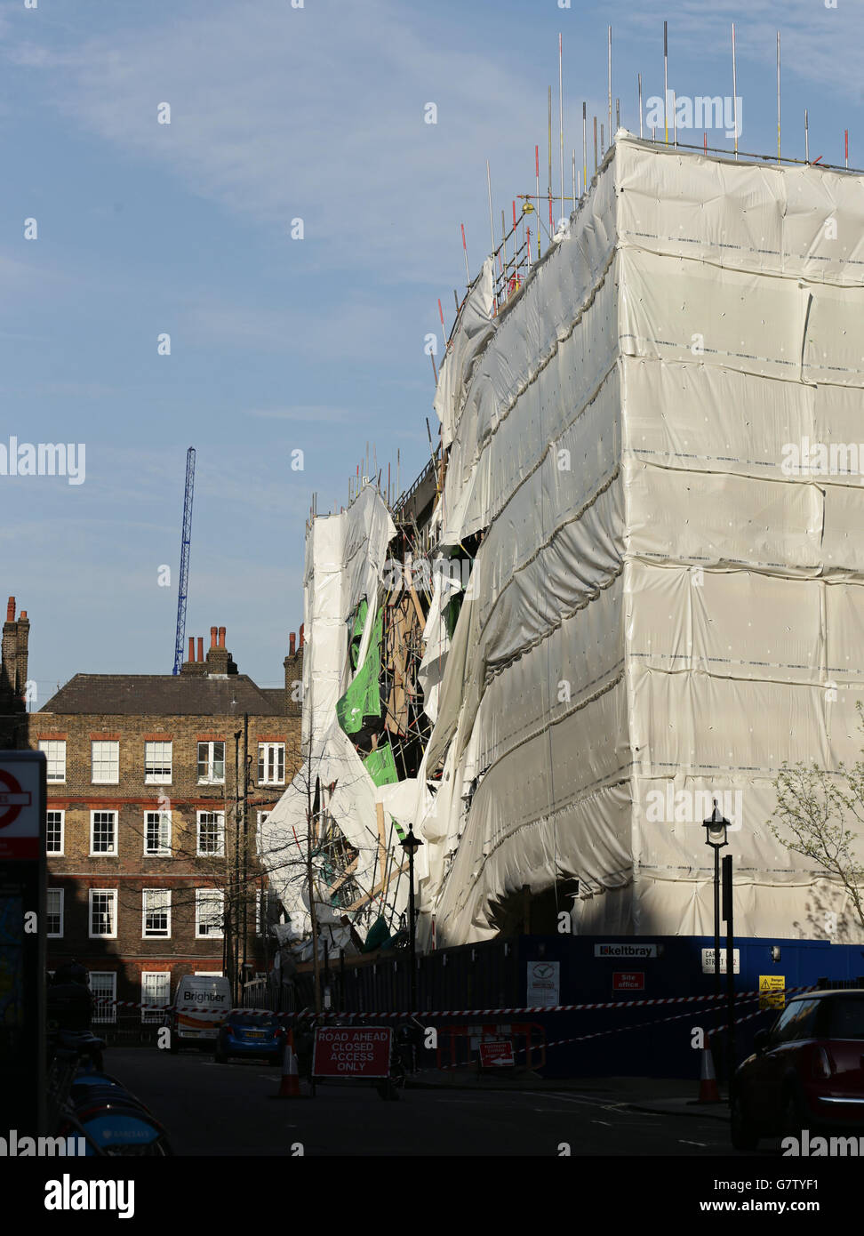 Building collapse in central London Stock Photo - Alamy