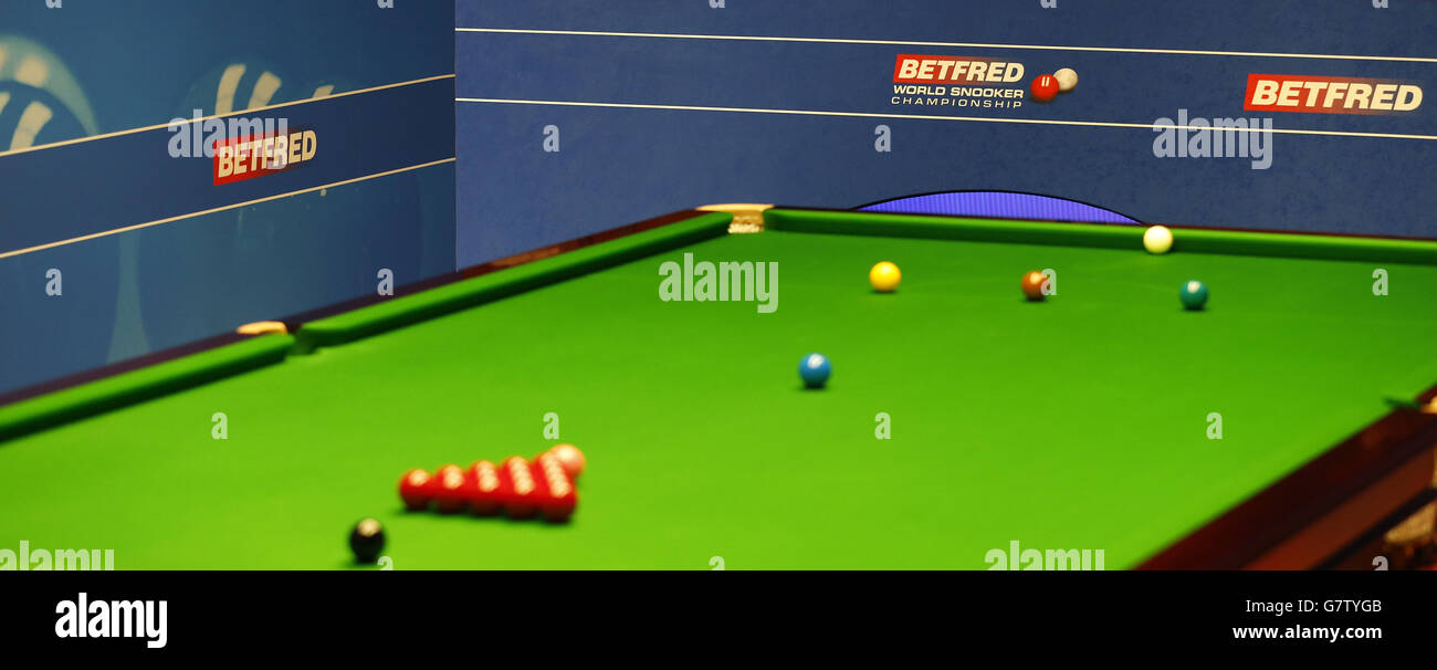 The crucible snooker tables hi-res stock photography and images - Alamy
