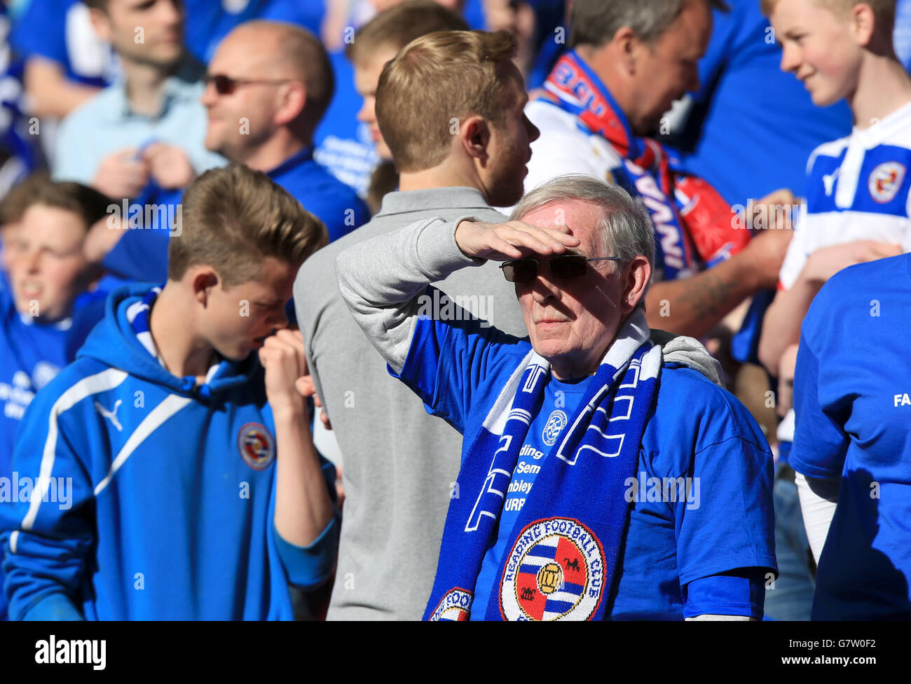 Reading fans in stands game hi-res stock photography and images - Alamy