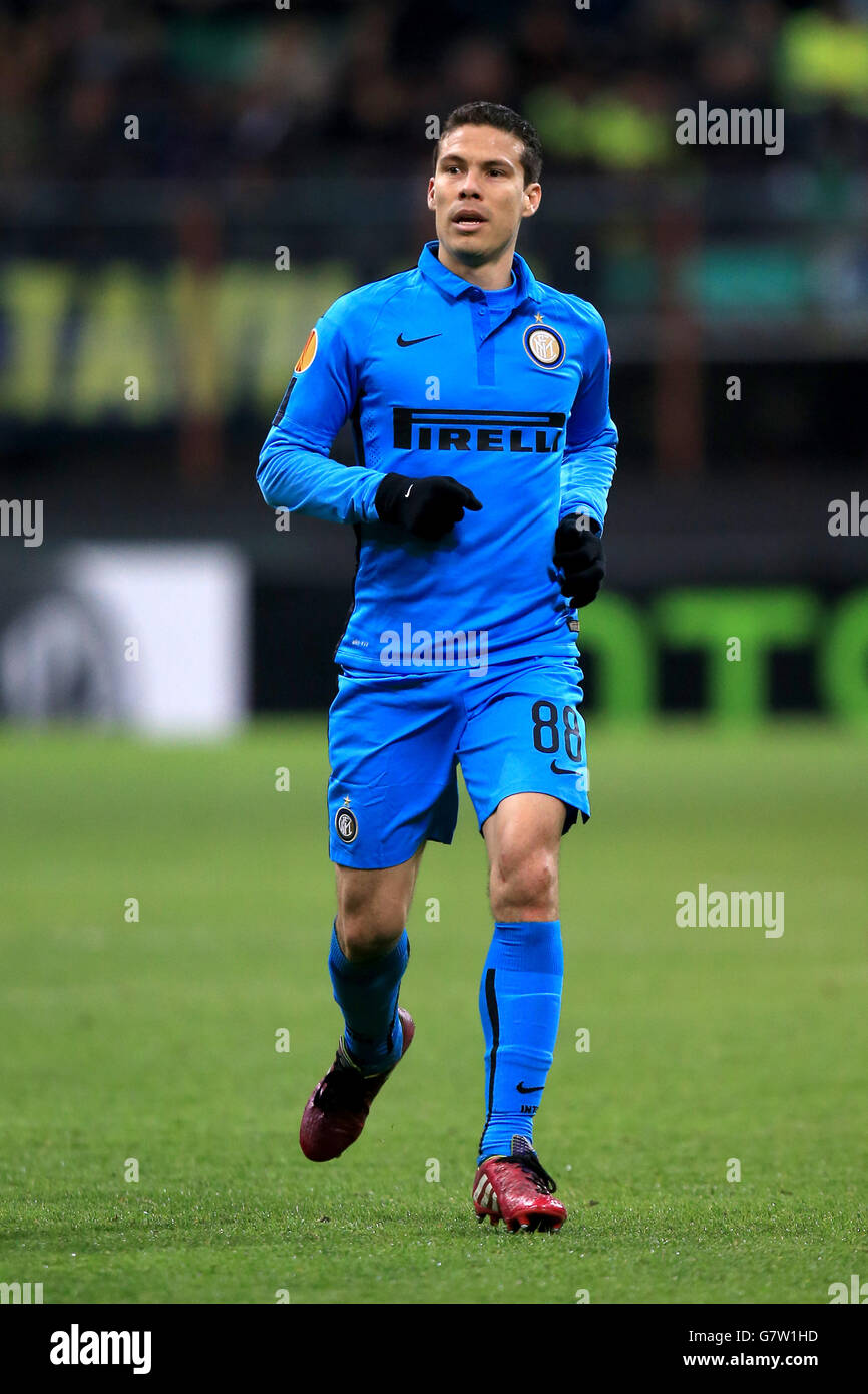 Hernanes inter hi-res stock photography and images - Alamy