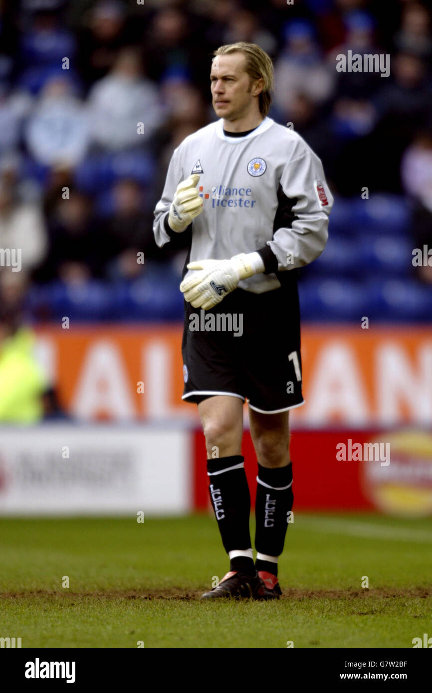 Goalkeeper ian walker hi-res stock photography and images - Alamy